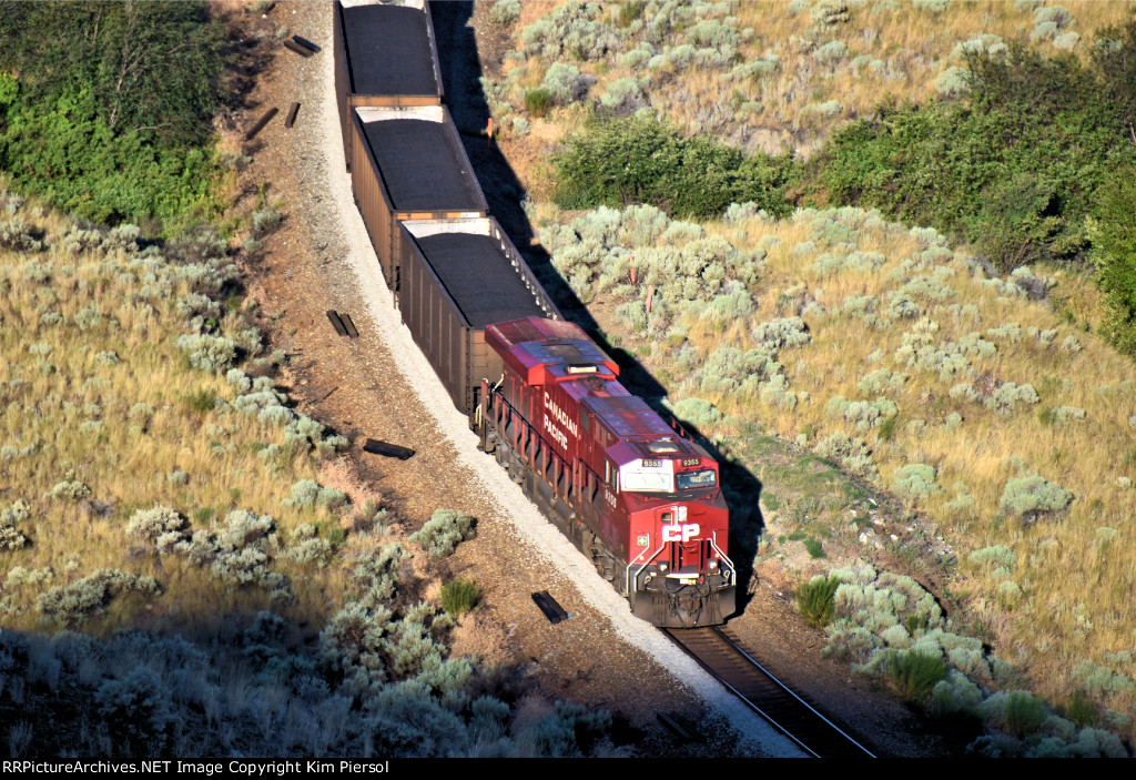 CP 9355 Pusher WB CP Thompson Sub Coal Loads